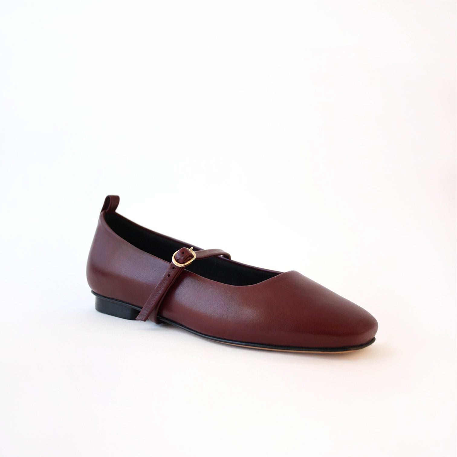 Camia Shoes: Sustainable and Comfortable Women Shoes